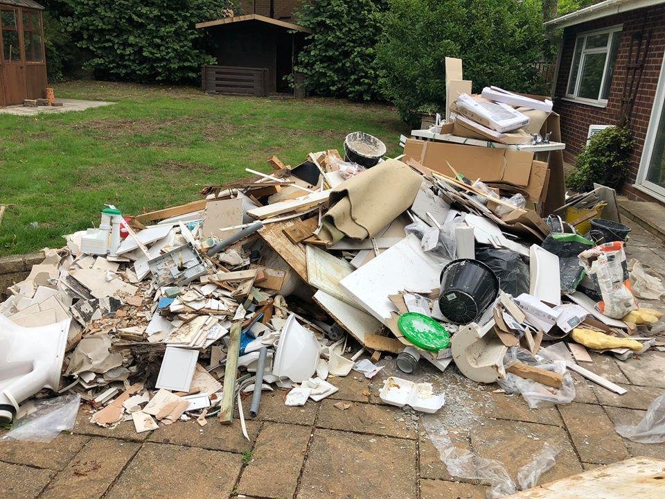 Junk, Rubbish, Waste & Garbage Removal Dubai | 0527161730